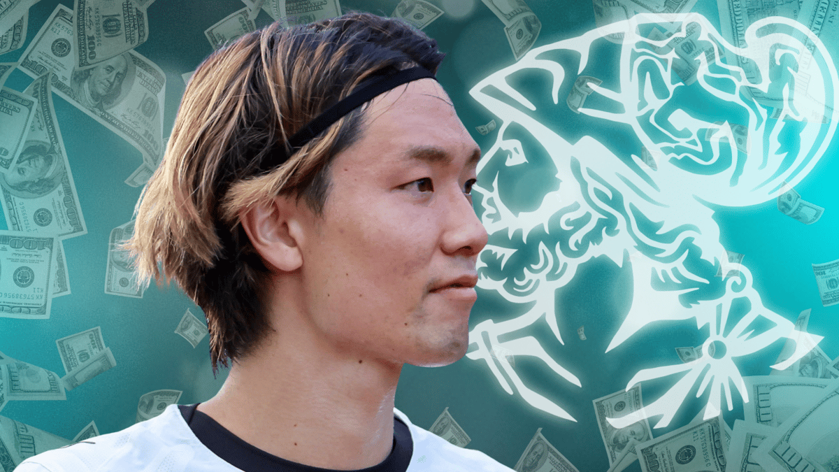 Ko Itakura naar Ajax? Dit salaris kunnen de Amsterdammers bieden ...