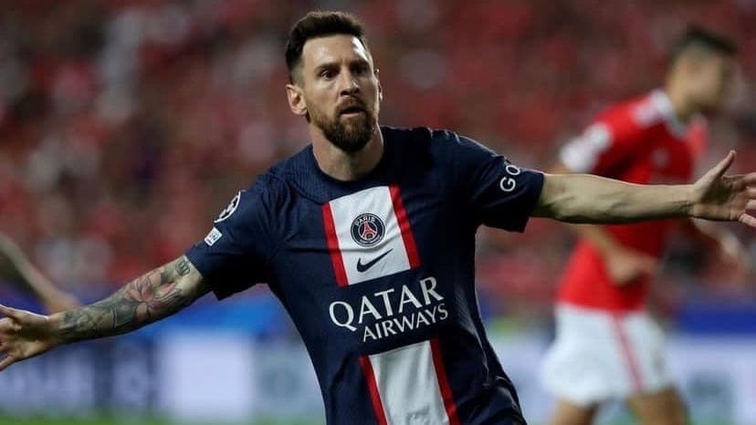 Barcelona confirm plans to build Lionel Messi statue amid rumours of ...