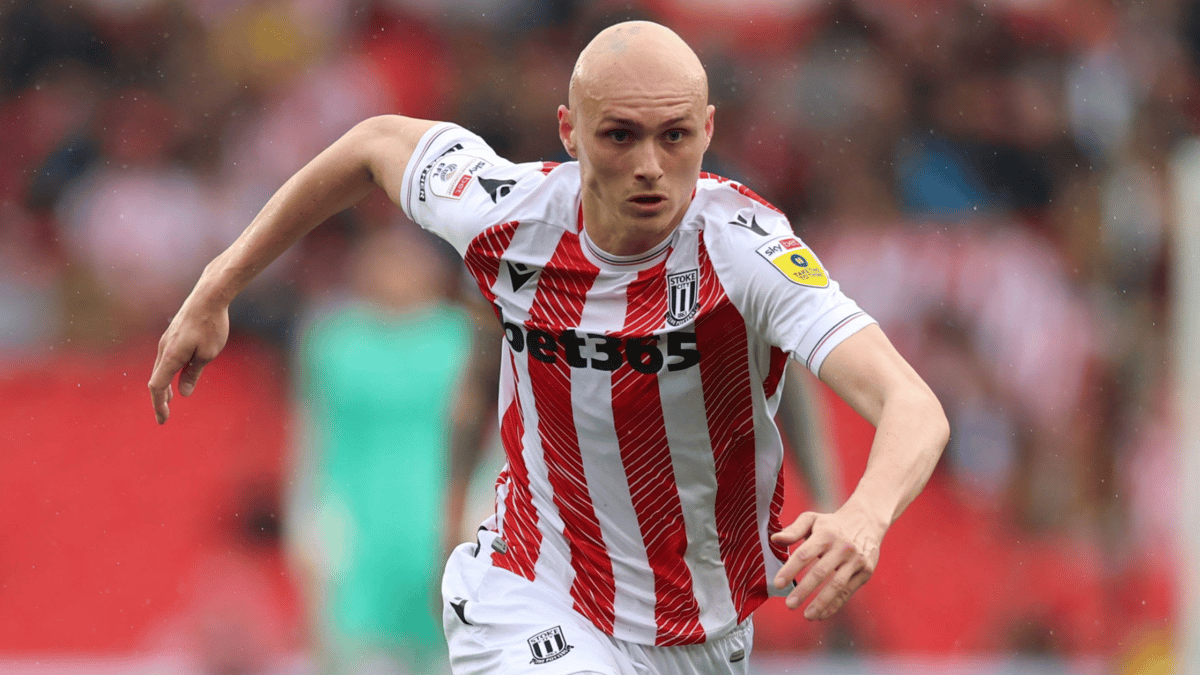 CONFIRMED: Southampton raise Smallbone asking price | FootballTransfers.com